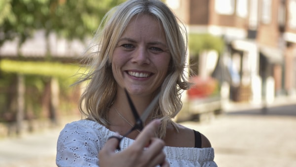 Louise springer ud som selvstændig: Klar med et klip i stuen | ugeavisen.dk