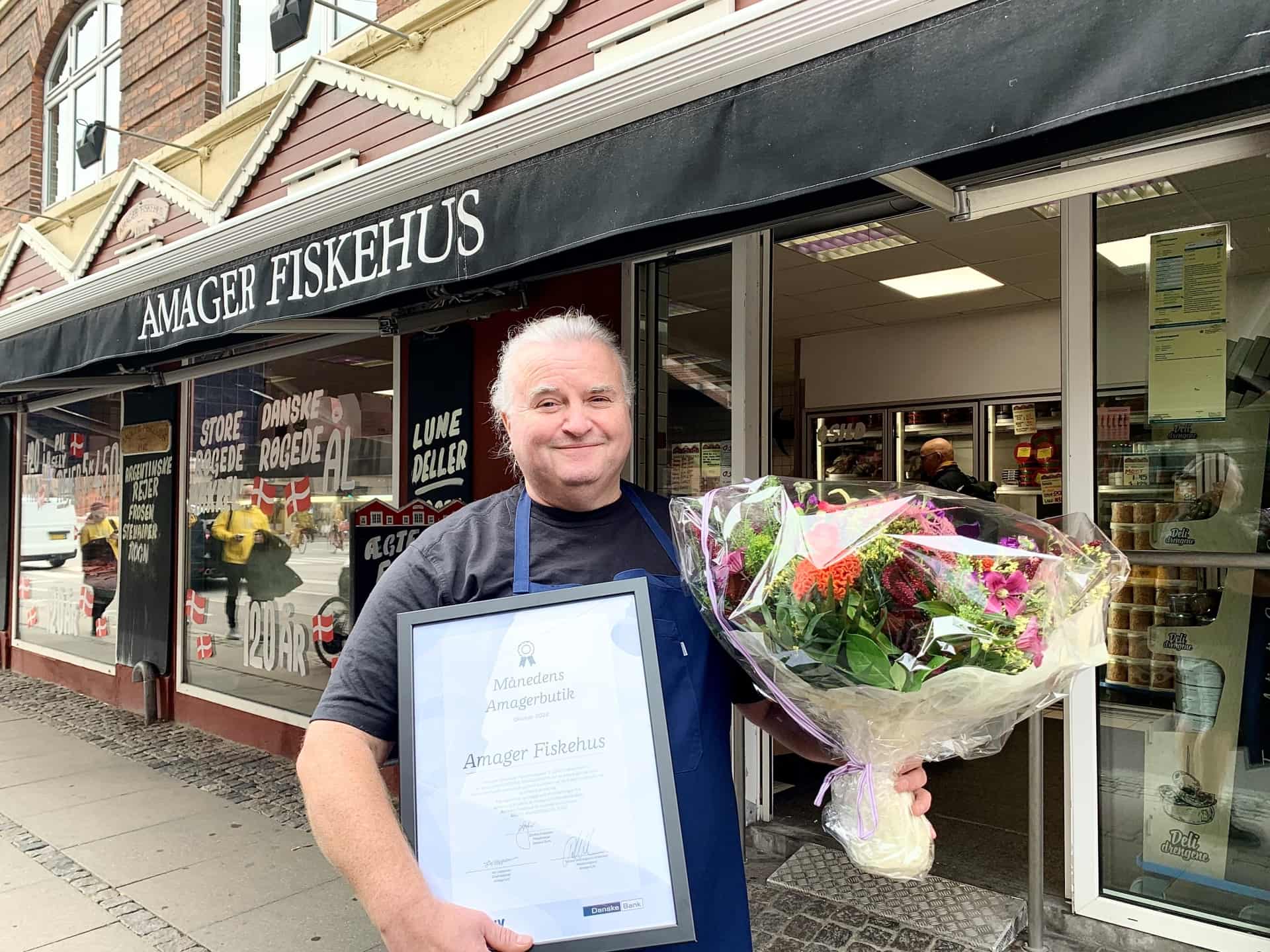 Fisk i fem generationer: Lars bestikker børn med deller for at få flere ...