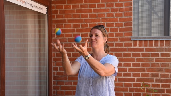 Susan har et tilbud til de unge: Gå i skole i ferien | ugeavisen.dk