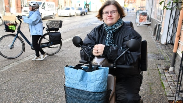 Tyv stjal lykkepose fra handicappede Jenny: - Man bliver da ked af det ...