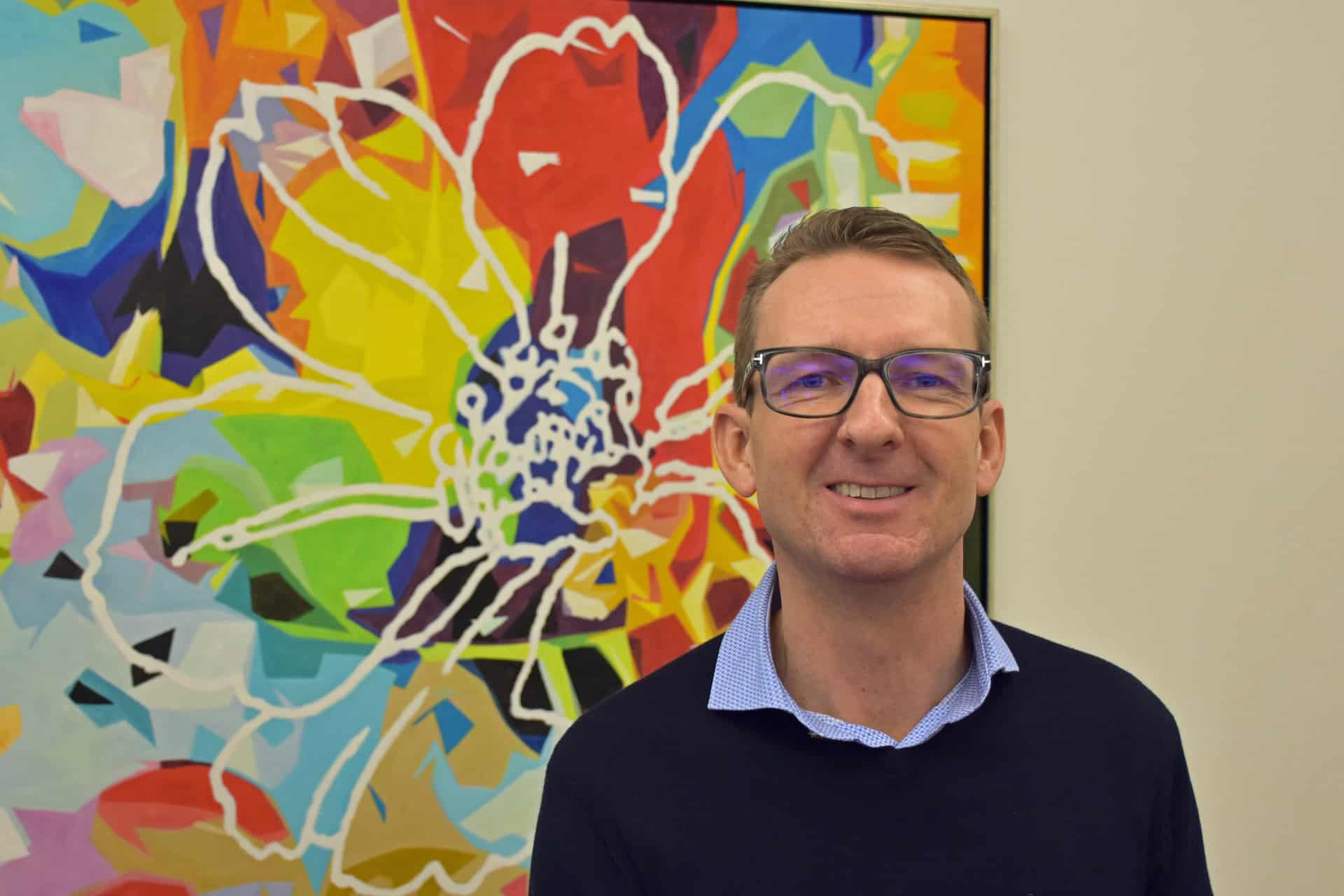 Claus skifter fra chef til medarbejder: Det er det hele værd | jv.dk