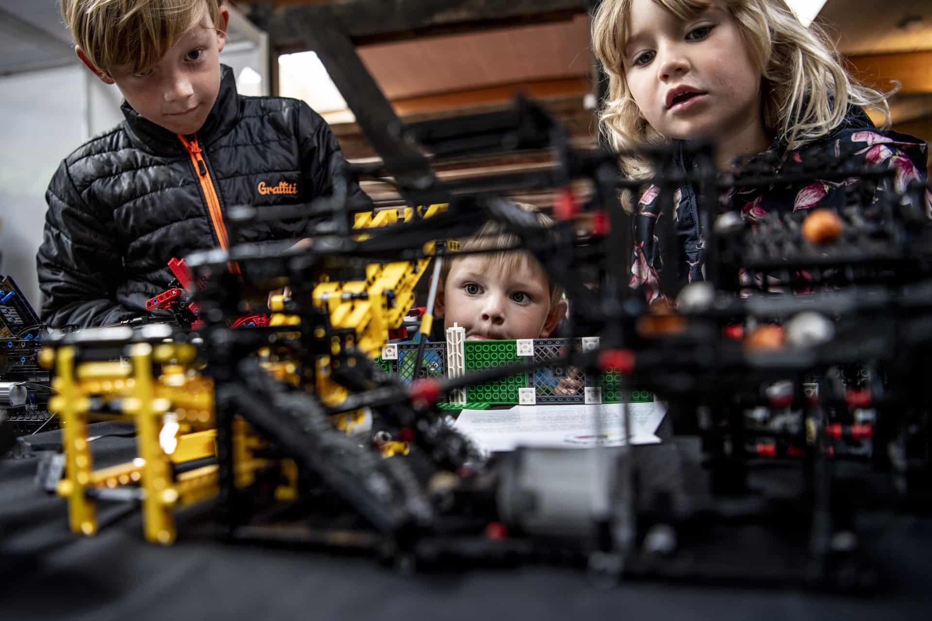 Lego-dage på Hjerl: Russiske paladser og klods-dating | dagbladet ...