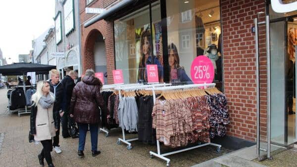 Se fotos: Stort ryk-ind til åbning af ny Only-butik i Haderslev ...