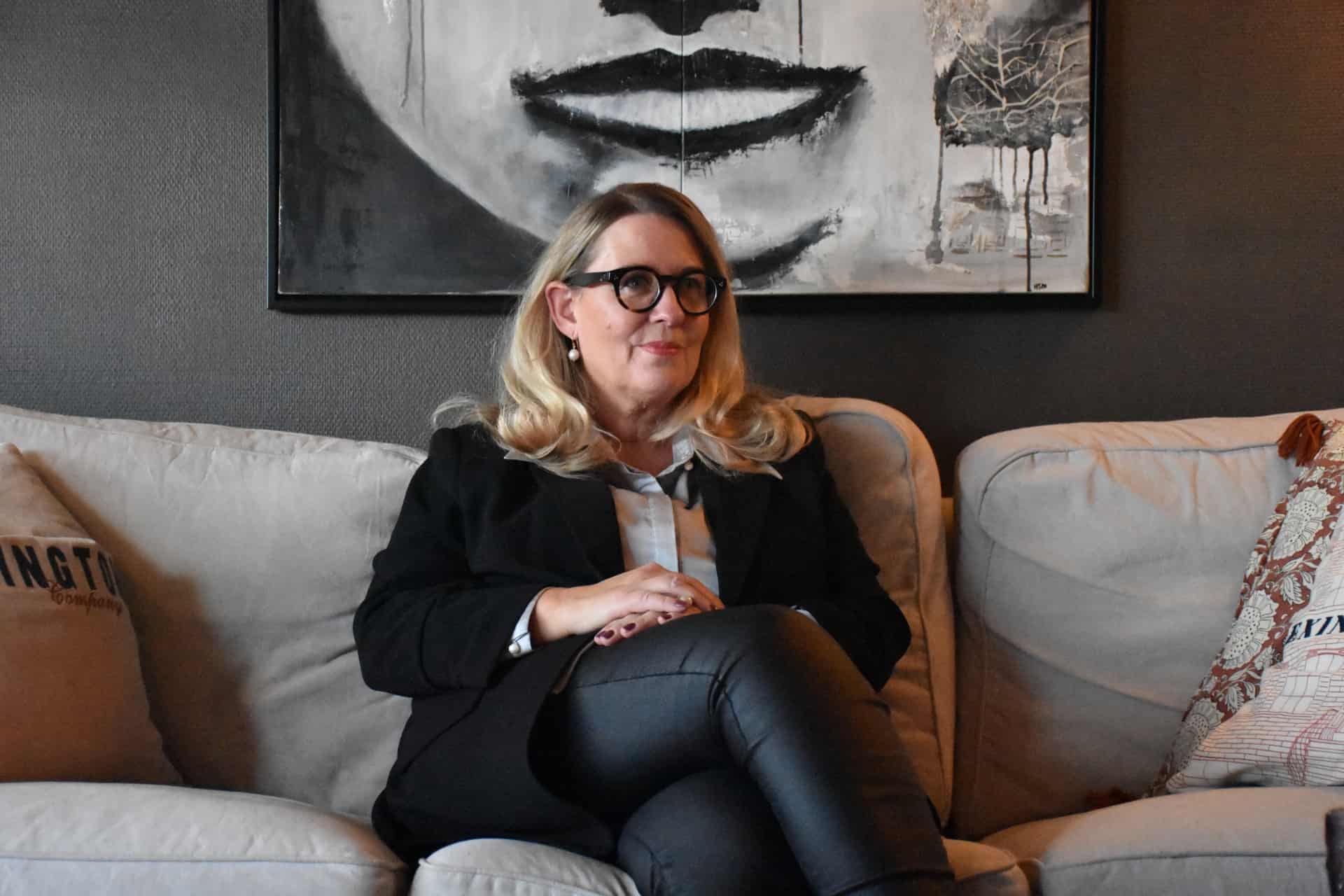 Susan blev direktør som 25-årig, men sygdom fik hende til at gå helt ...