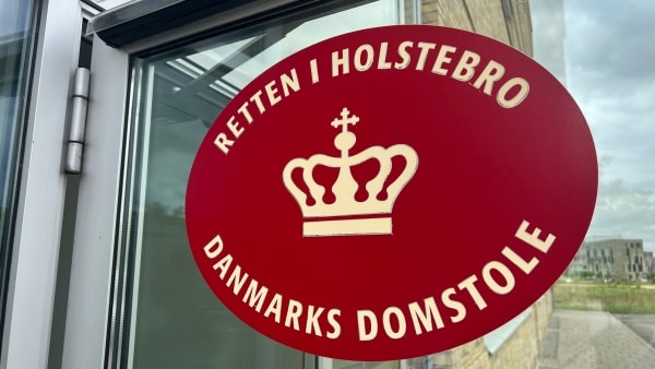 Falsk læge slipper for bøde - sagen var endt med at blive forældet ...