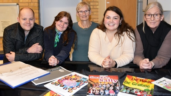 Det er populært at spille teater i Vamdrup: - Der kommer hele tiden nye ...