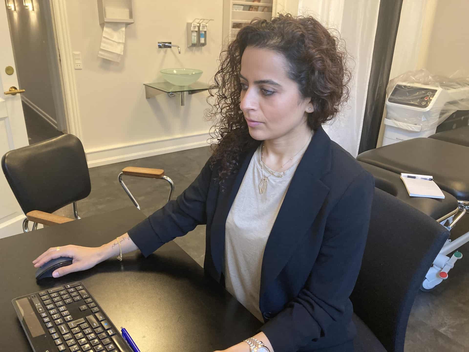 Efter et års lukning har Lina overtaget sønderjysk hudklinik: - Jeg kan ...