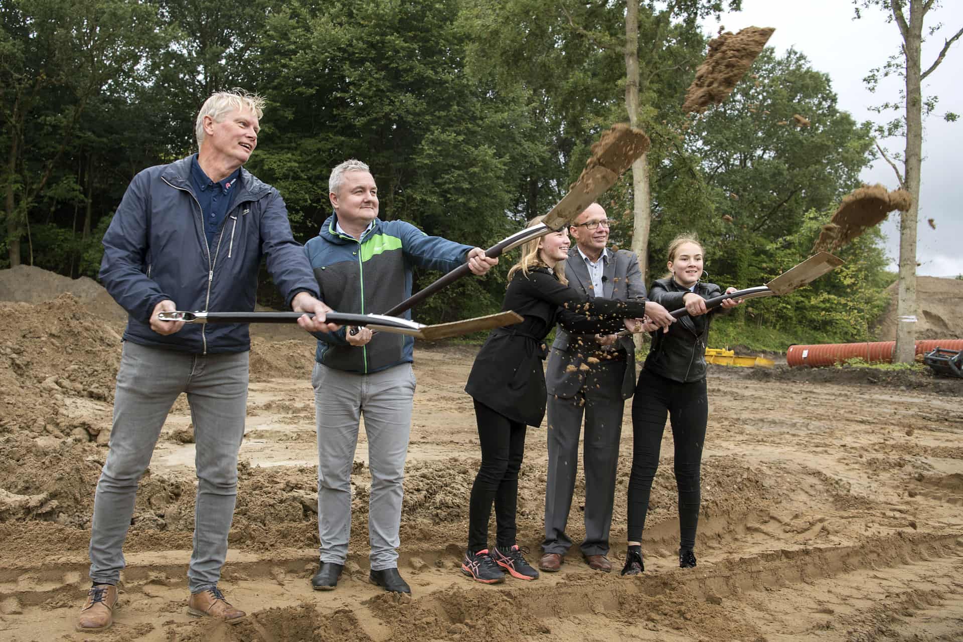 Første spadestik taget til byggeri i 15 etager | ugeavisen.dk