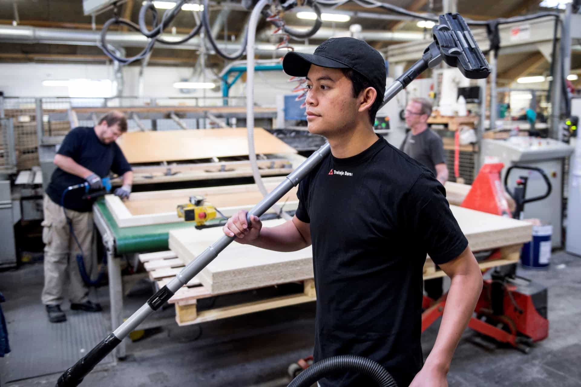 Klumme: Unge med fritidsjob klarer sig bedre i skolen | ugeavisen.dk