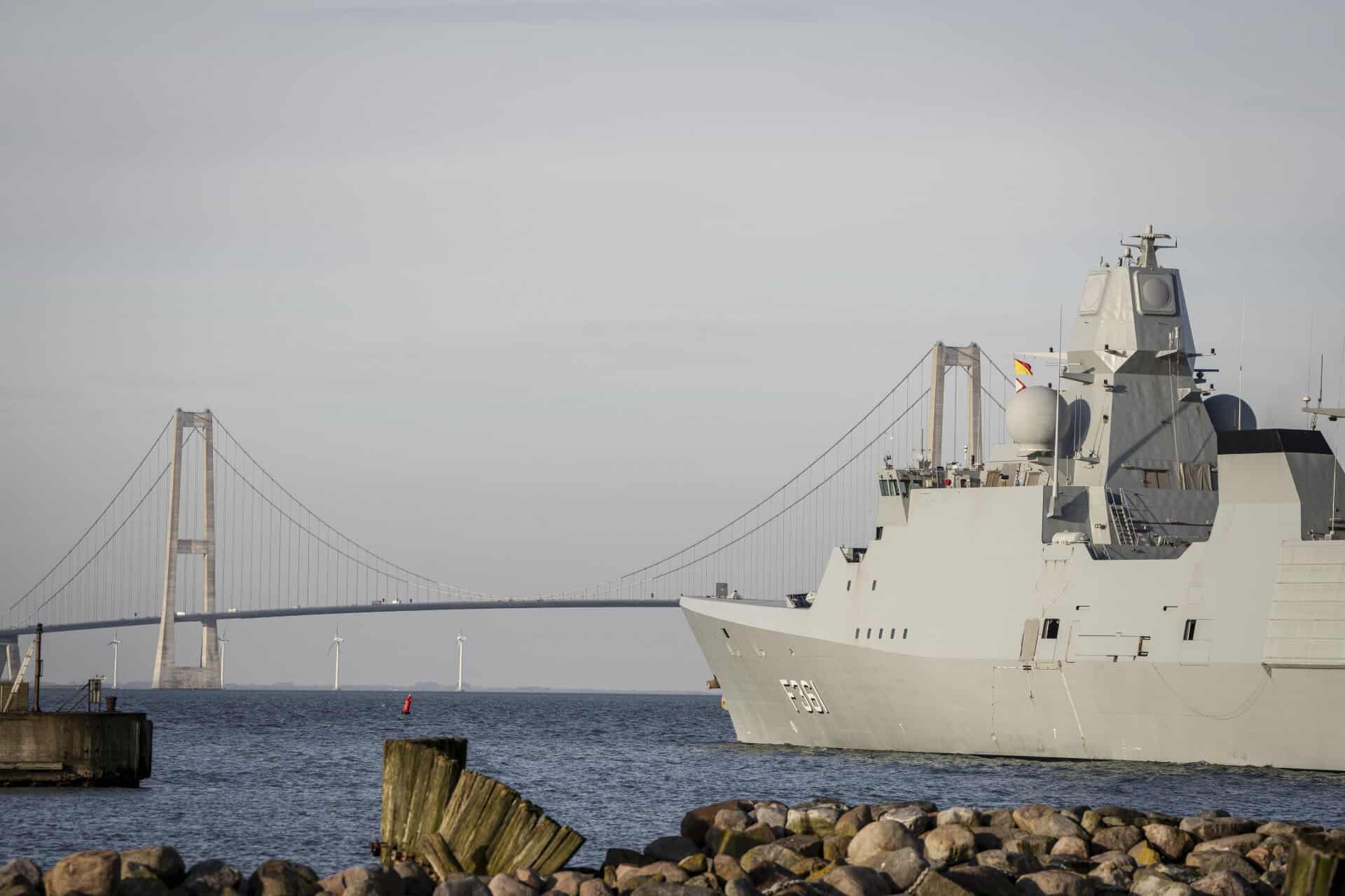 Fregat med systemsvigt og defekt ammunition er på vej hjem ...