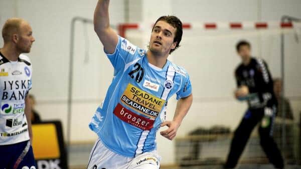 Casper U. Mortensen venter på fremtiden | jv.dk