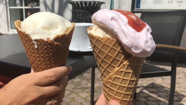 Hvilken god vaffelis skal man spise? Ribe har to gode muligheder ...