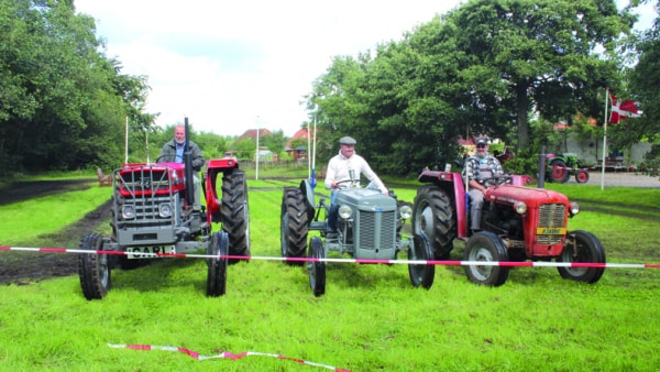 Vellykket traktor-ringridning i Rejsby | ugeavisen.dk