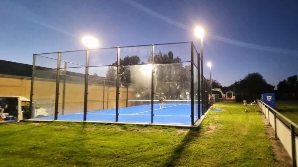 Gravesens store padelanlæg overhalet indenom: Allerede fra søndag kan ...