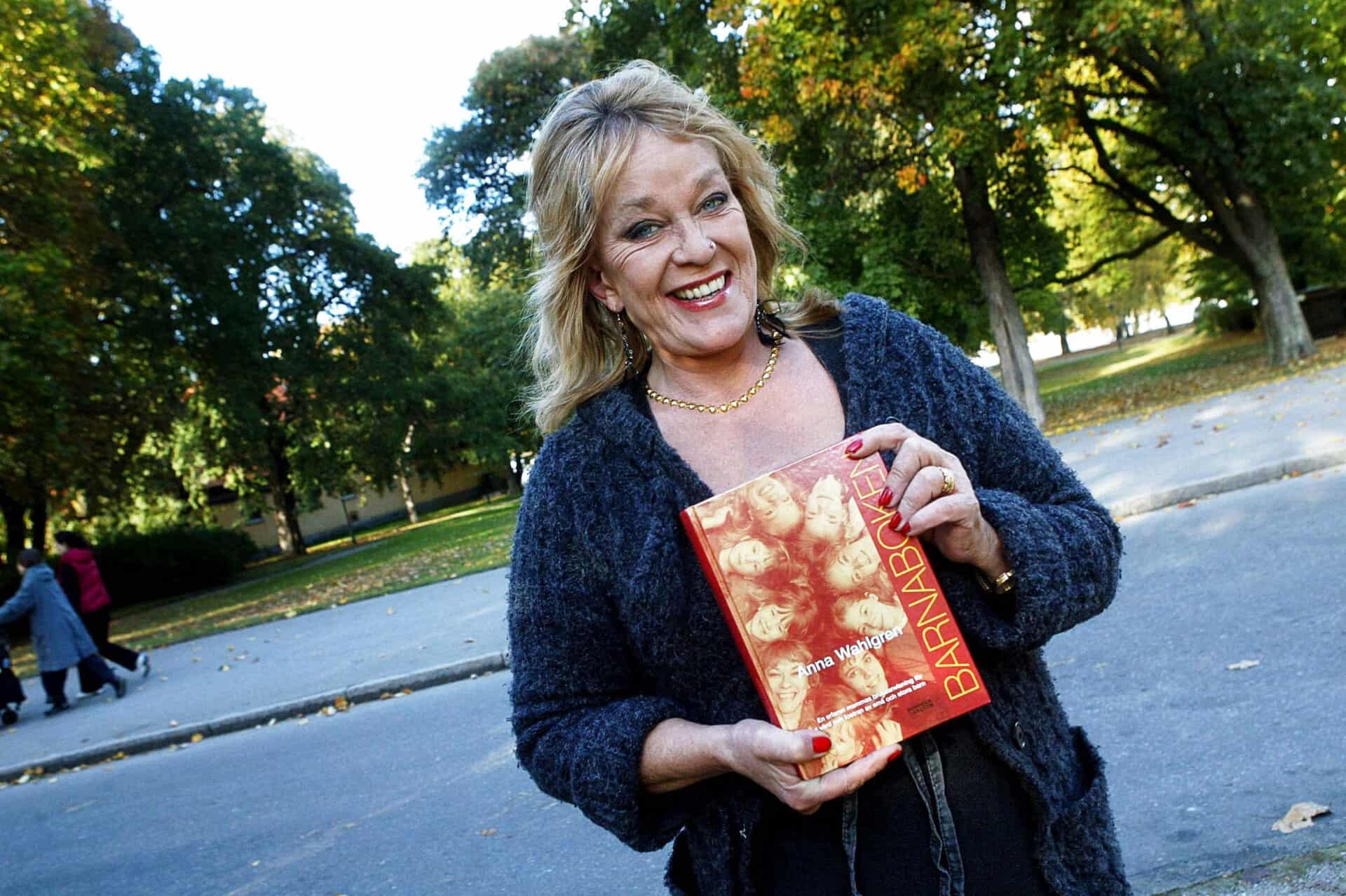 Den svenske forfatter Anna Wahlgren er død i en alder af 80 år ...