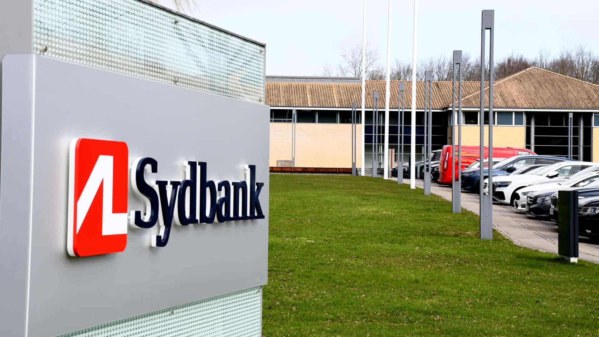 Storbank ændrer sin støtte til kendt boldklub | jv.dk