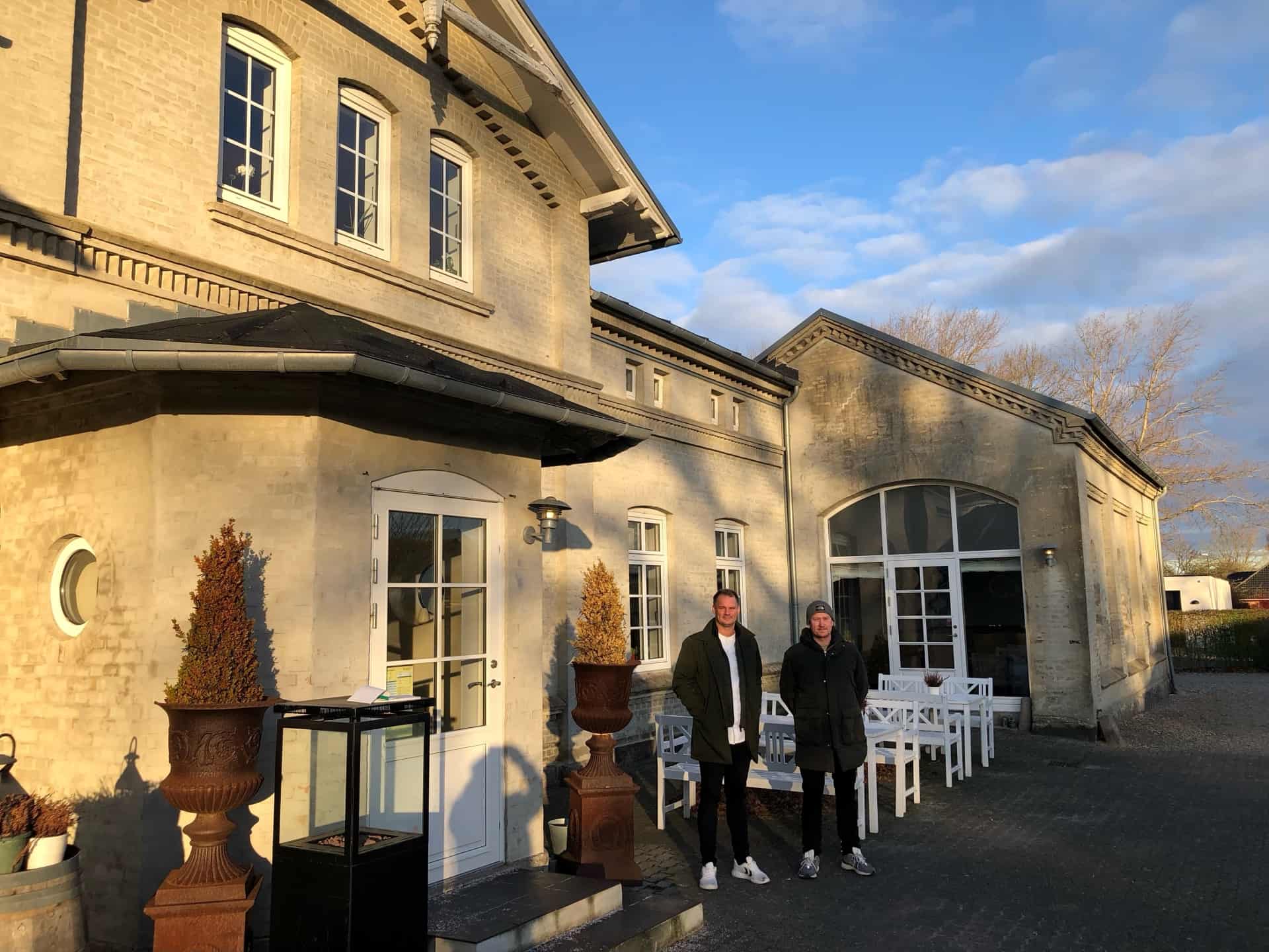 Skiftedag på kro: Holden og Keller tager over i Vollerup | jv.dk