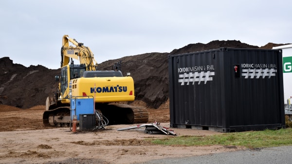 Første spadestik er taget: Lokal virksomhed bygger stort domicil på Krumtappen | ugeavisen.dk