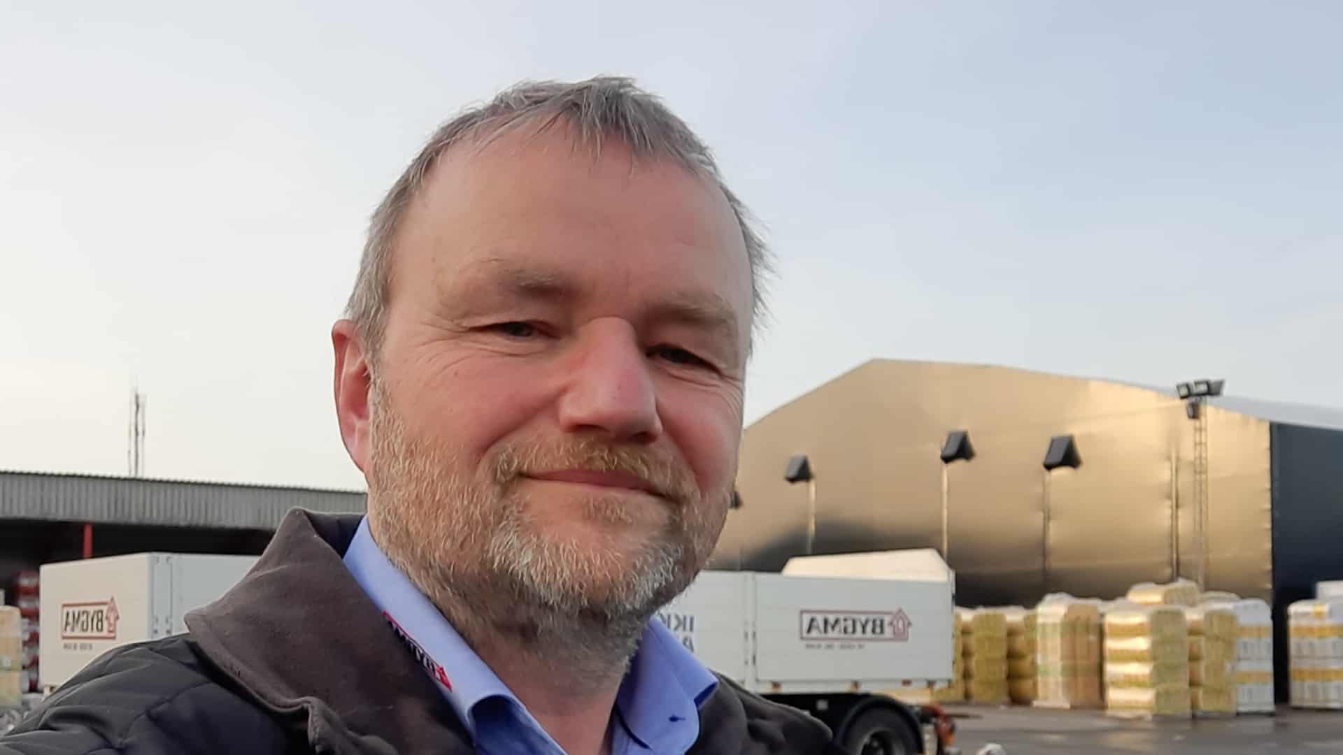 Jubilæum i Bygma Jelling: En snestorm førte Ebbe til Bygma for 25 år ...