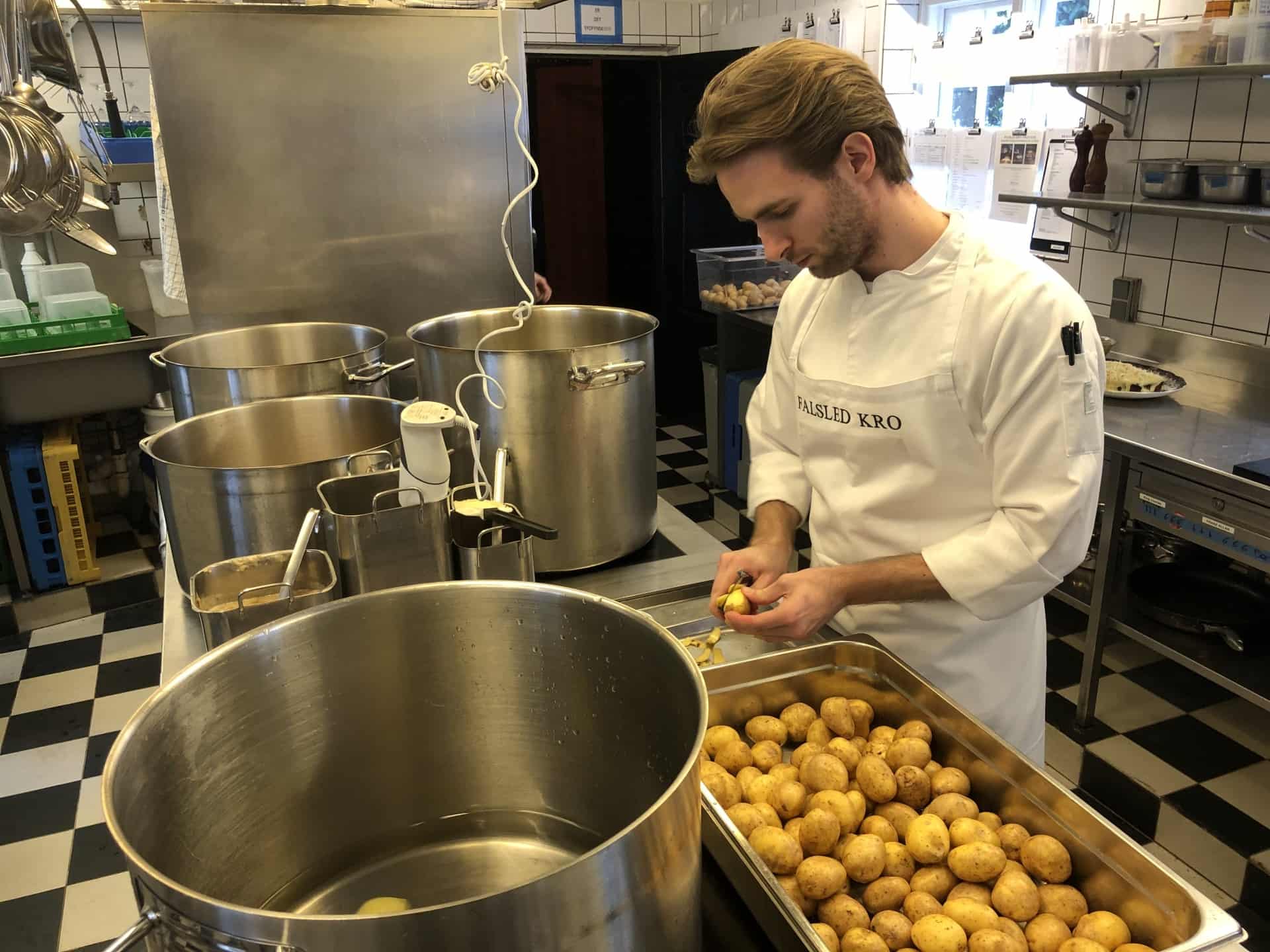 Efter seks år på Falsled Kro: Han vil være Danmarks bedste kok ...