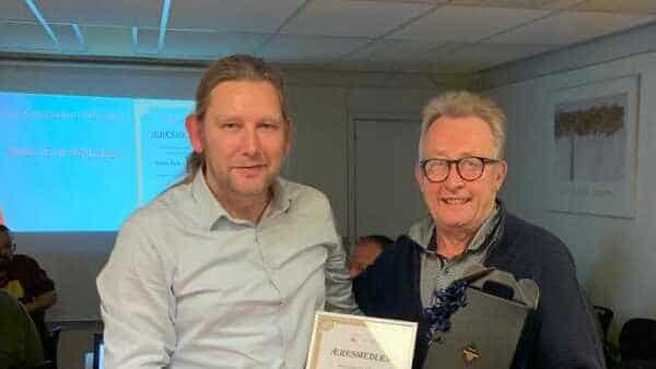 KIF Tennis udnævnte Niels-Erik Knudsen til nyt æresmedlem | jv.dk