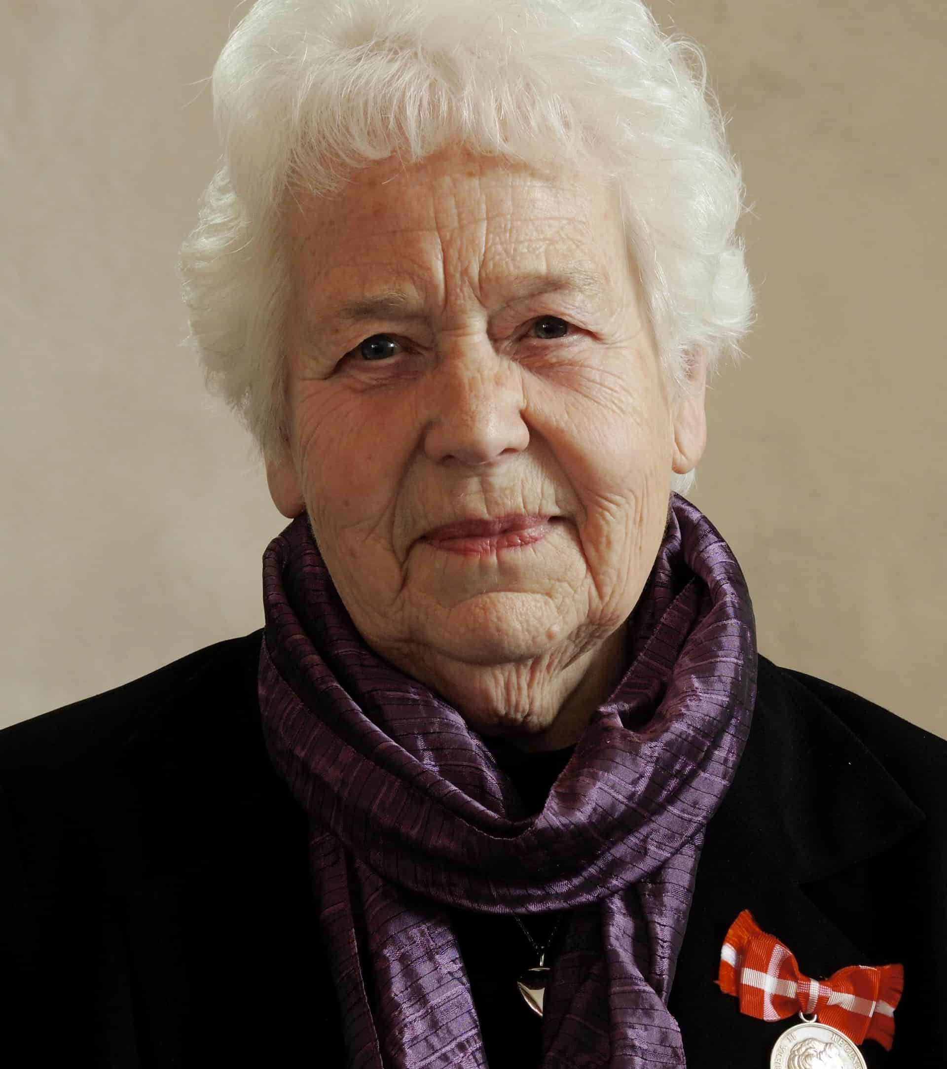 Mindeord over mangeårig kirkesanger i Notmark, Anna Marie Pedersen ...