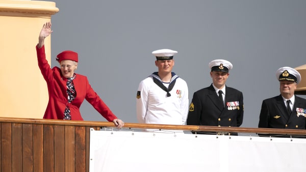 Kongeskibet vender tilbage: Tag imod dronningen på kajen i Aarhus | stiften.dk