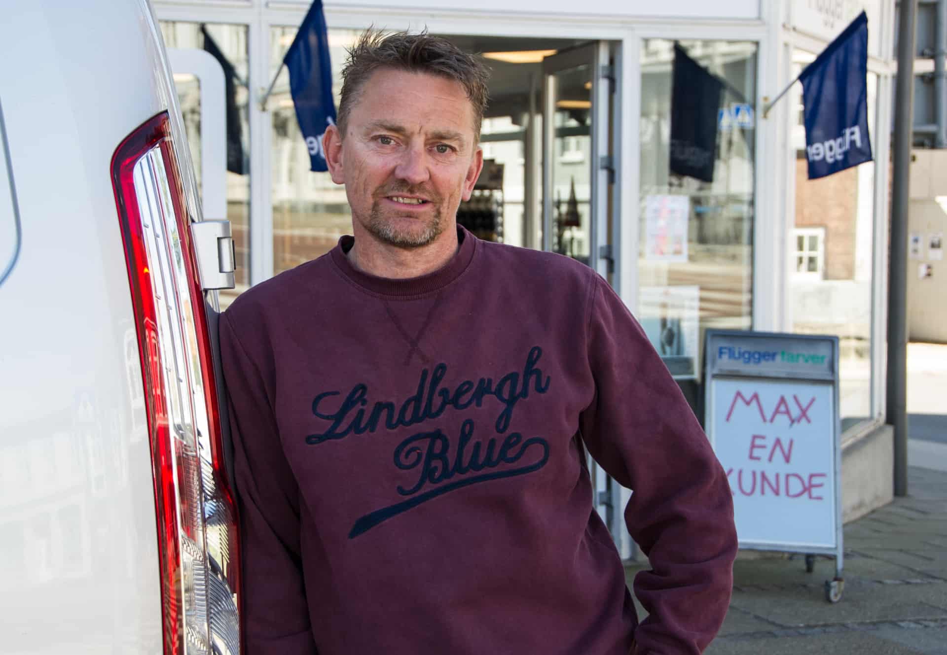Flügger Farver Varde har 40 års jubilæum: Flügger-Claus har næsten ikke ...