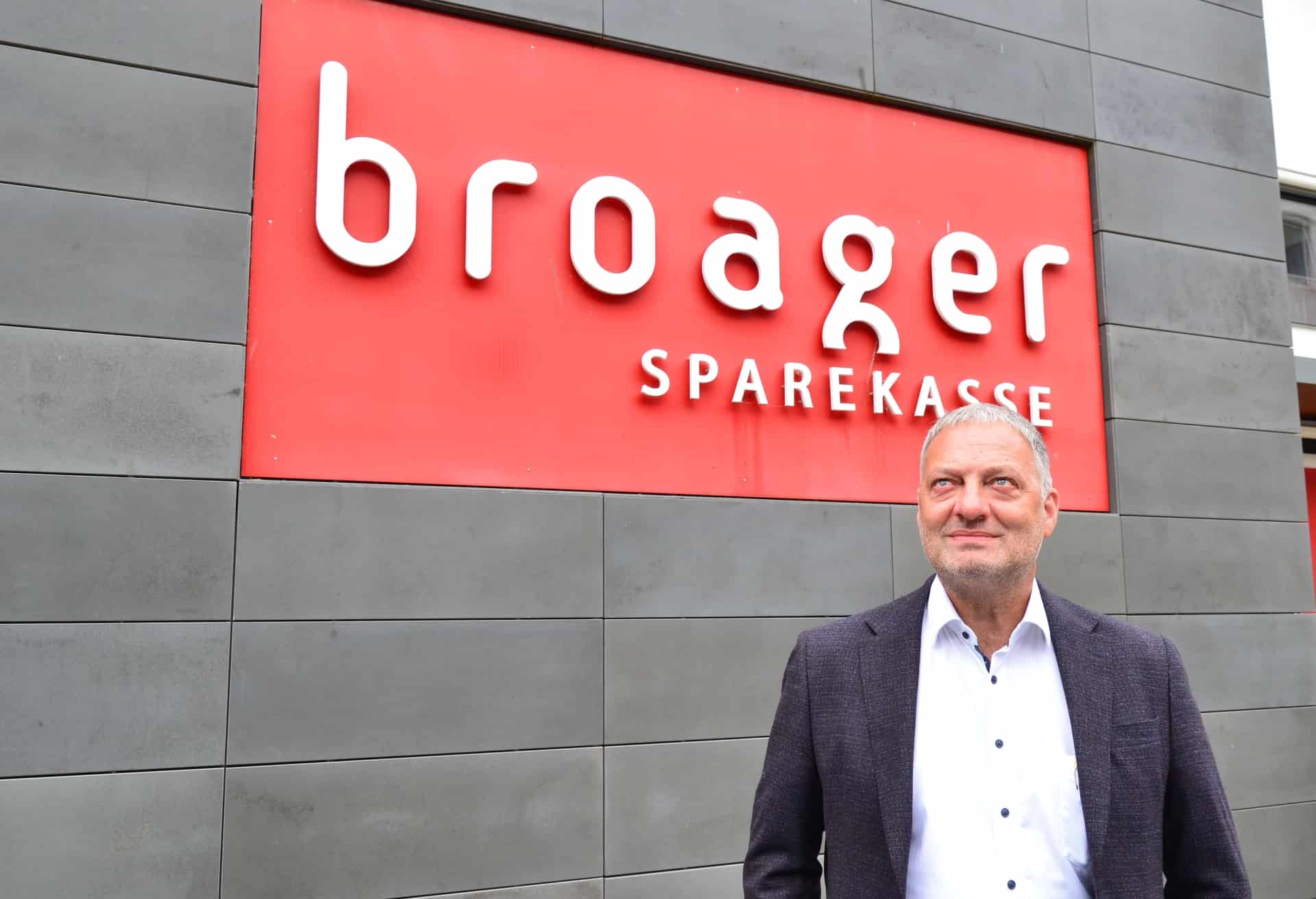 Sparekasse uddeler 100.000 kroner til foreningslivet | jv.dk