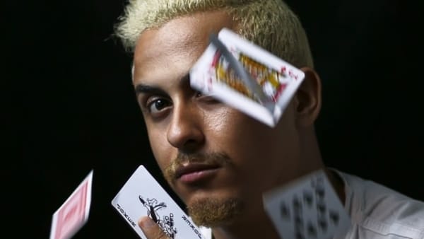 Tryllekunstner Til Festen - Book Unik Underholdning I Dag | fyens.dk