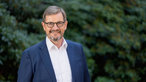 Fra bondedreng til vicestatsminister - foredrag ved Bendt Bendtsen ...