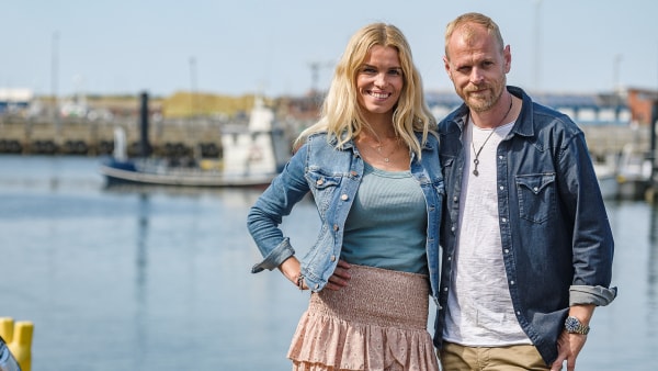 Skuespillere nyder at filme i Hvide Sande: 'Vi er bare så glade for, at ...