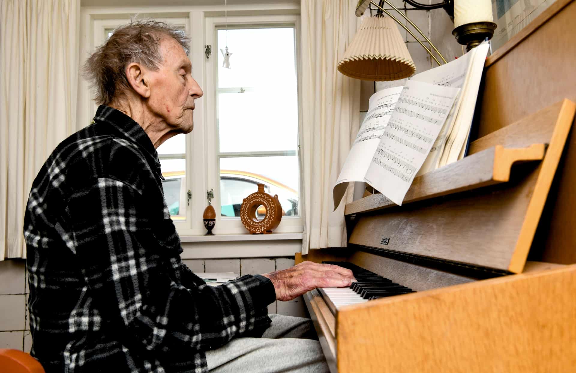 Du kom med alt det der var dig: Jens Rosendal er død | jv.dk