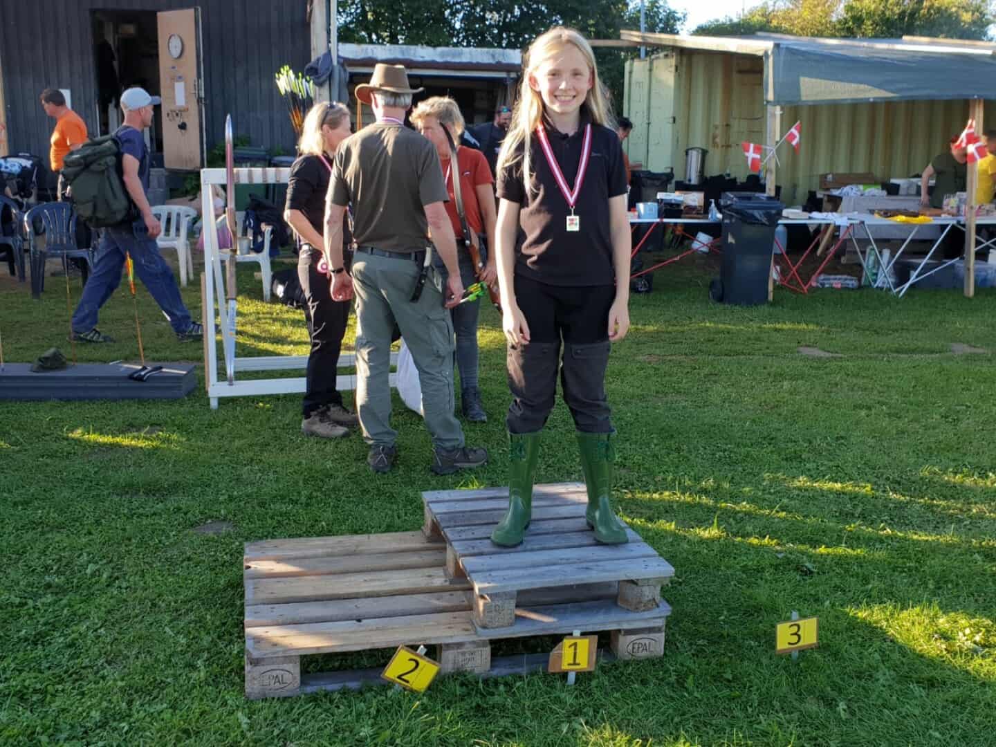 Fire fine DM-medaljer til bueskytter fra Varde | ugeavisen.dk