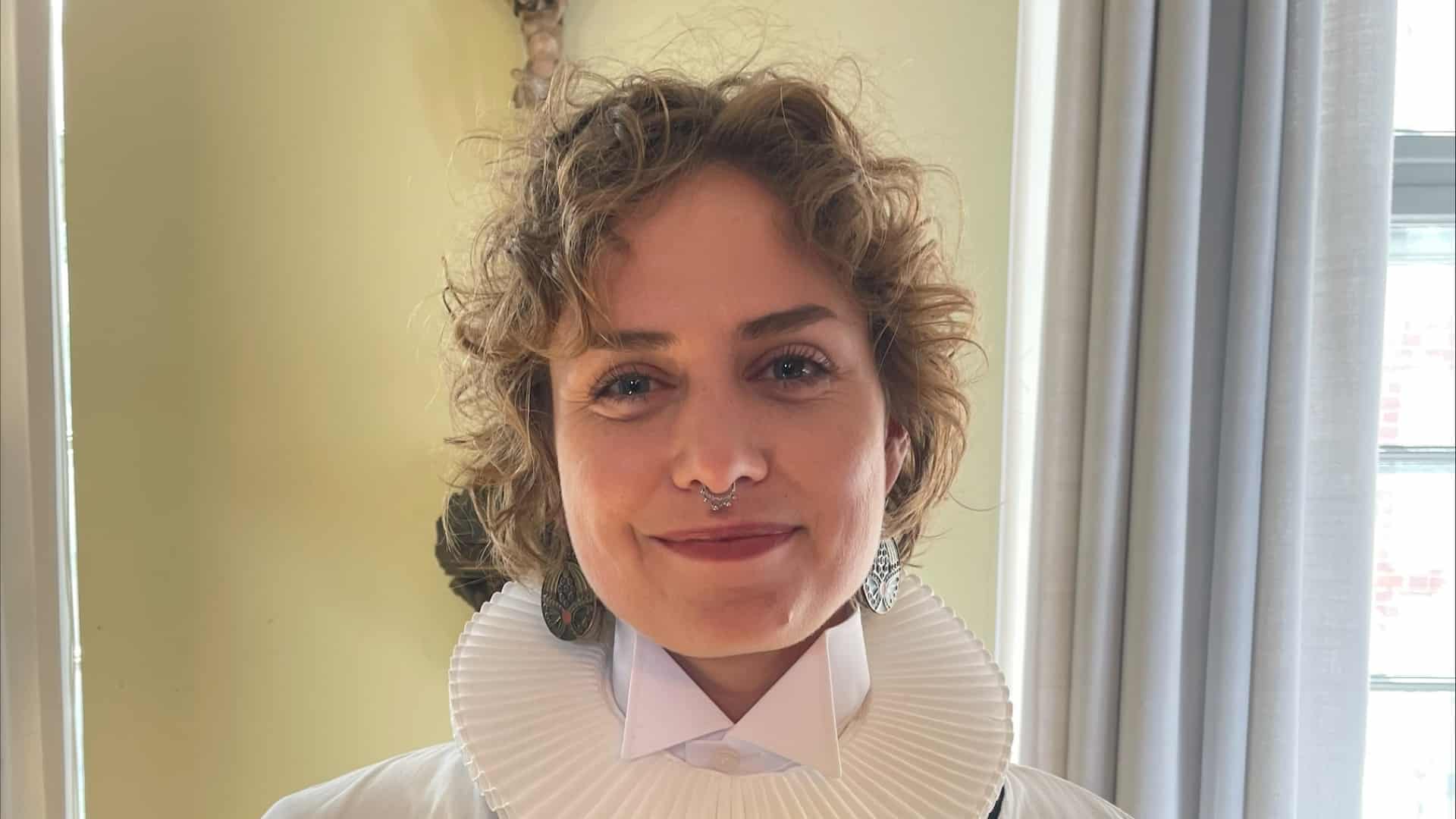 Anna er nyuddannet og vil gerne være præst på landet: Nu er hun ny ...