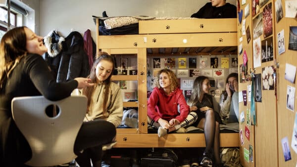 Efterskoler vil holde priser på ophold nede trods energikrise | ugeavisen.dk