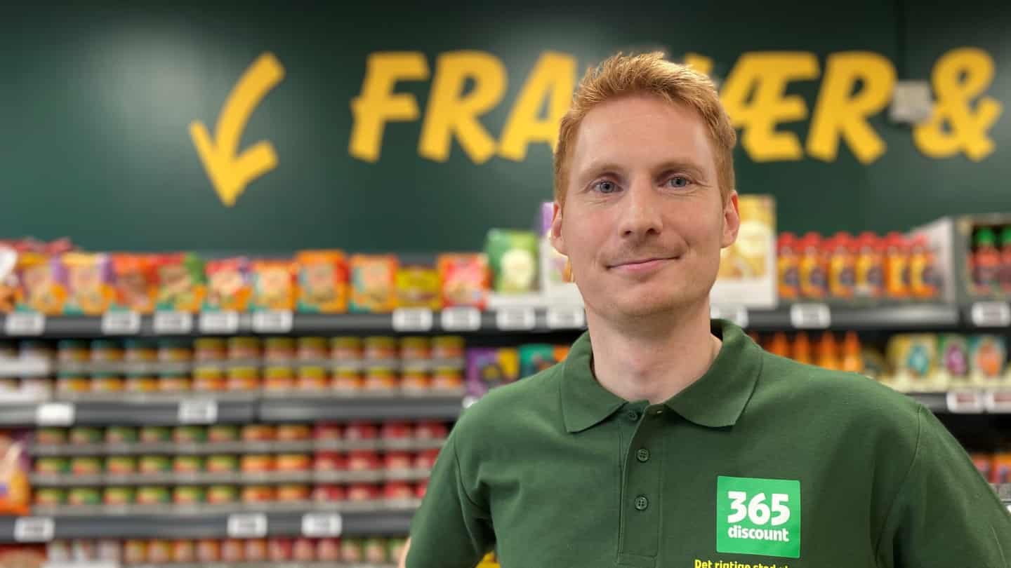 Så billigt kan det gøres: Burgere, to pakker fisk og en pose salat for ...