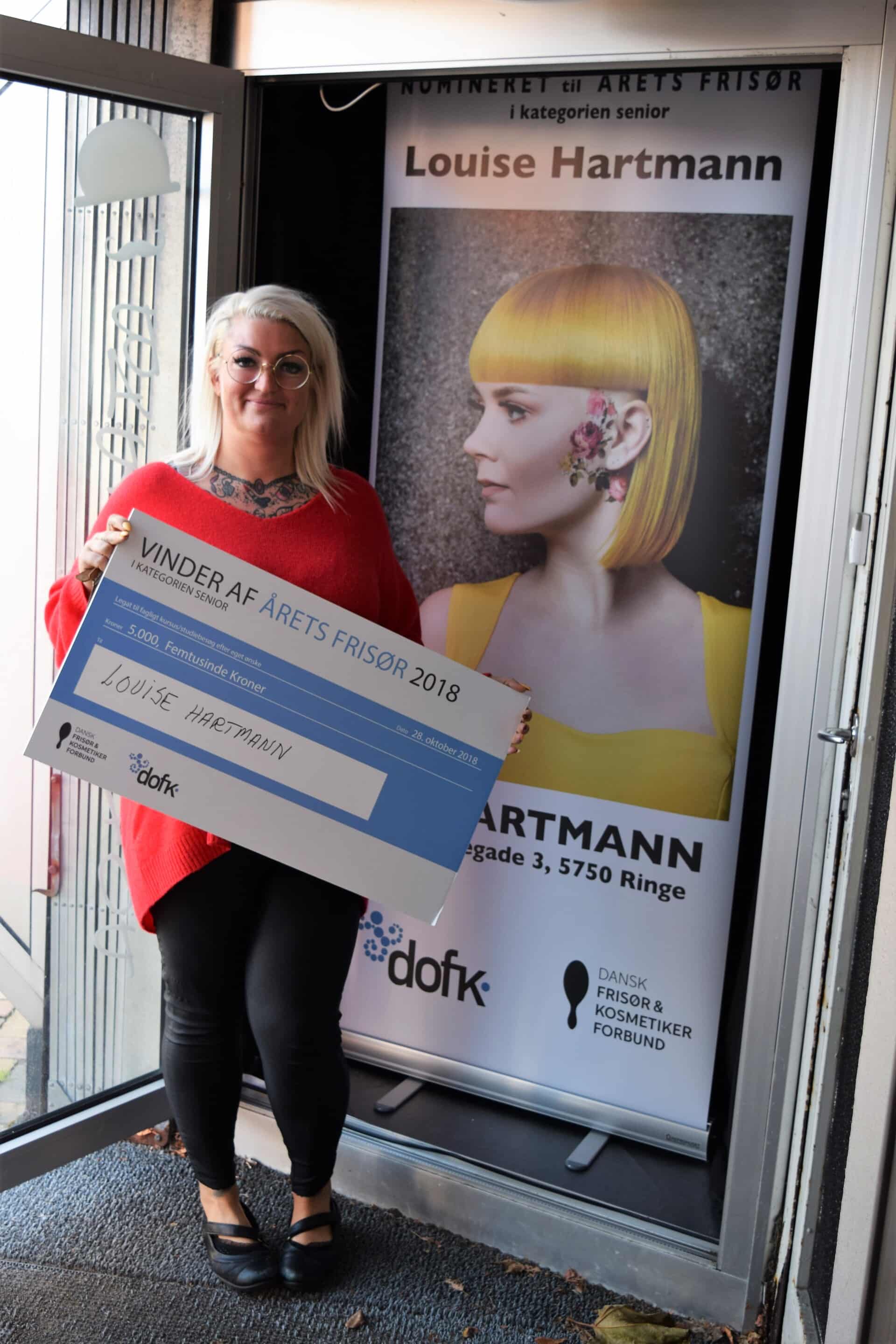 Louise er kåret som årets frisør: - Jeg chokerer ofte borgerne i Ringe ...