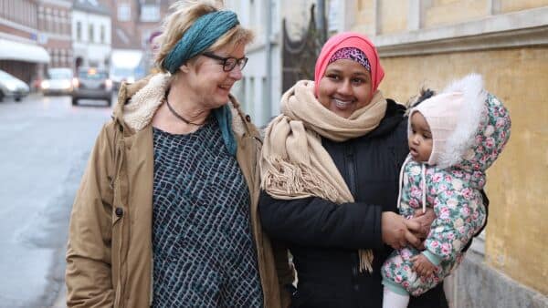 Røde Kors søger flygtningevenner: Gitte Buch og Deka Ahmed Ali er ...