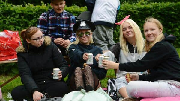 Sidste skoledag Glade elever festede i Vejen Anlæg | jv.dk