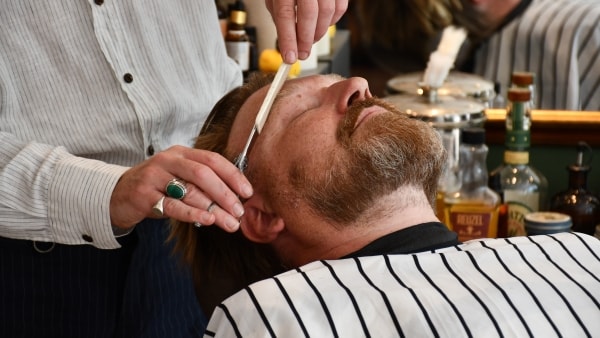 Harske Hubbi forvandler sig til polerede Hubbi og udkommer nu med nyt ...