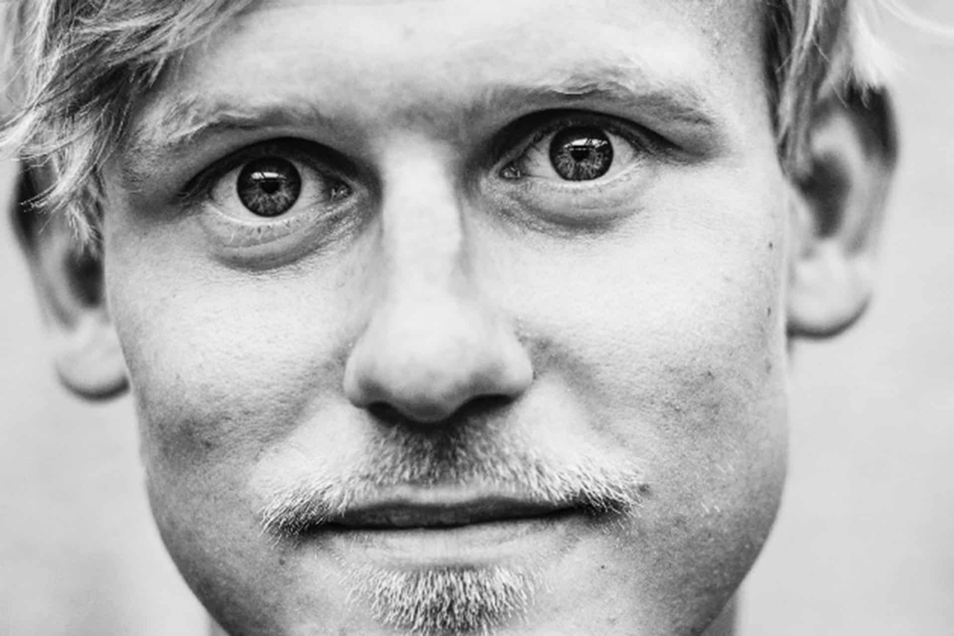 Fotoudstilling af Daniel Rye på torvet i Grindsted | jv.dk