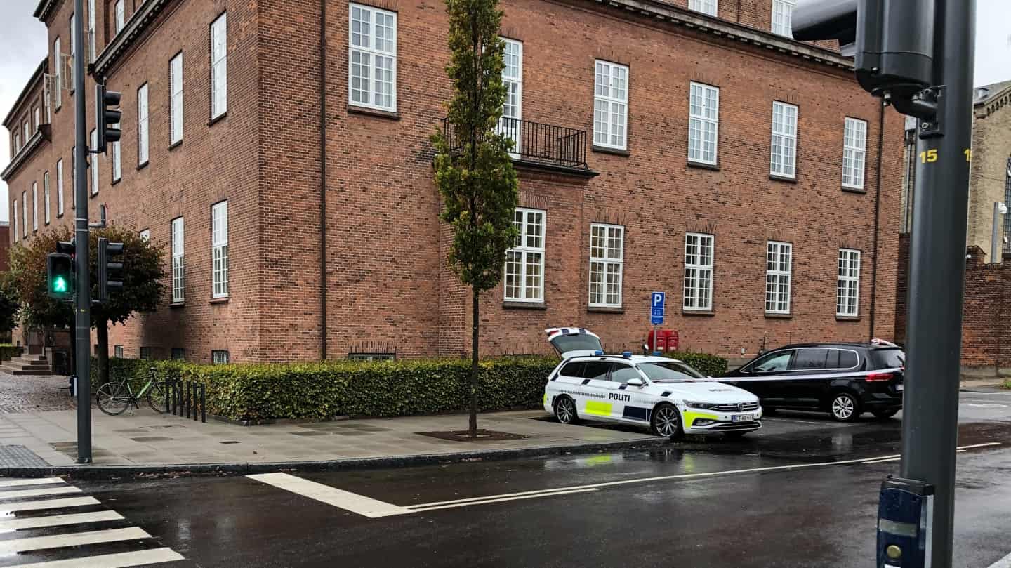 Gik hærværks-amok og brækkede bekendts kæbe med en lussing: Nu skal ...