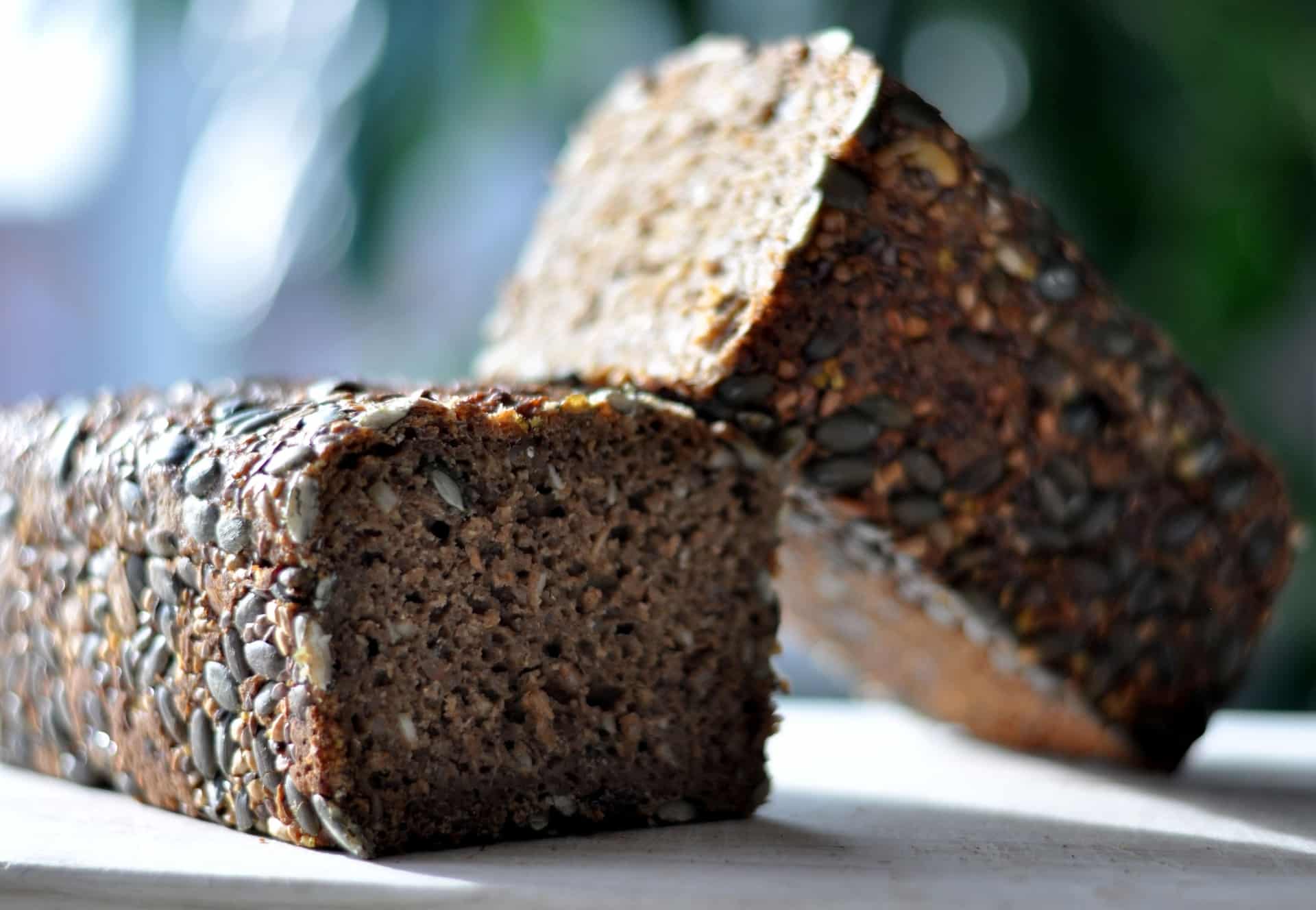 Redaktionen tester: Stor forskel på rugbrød til påskebordet - Det mest ...