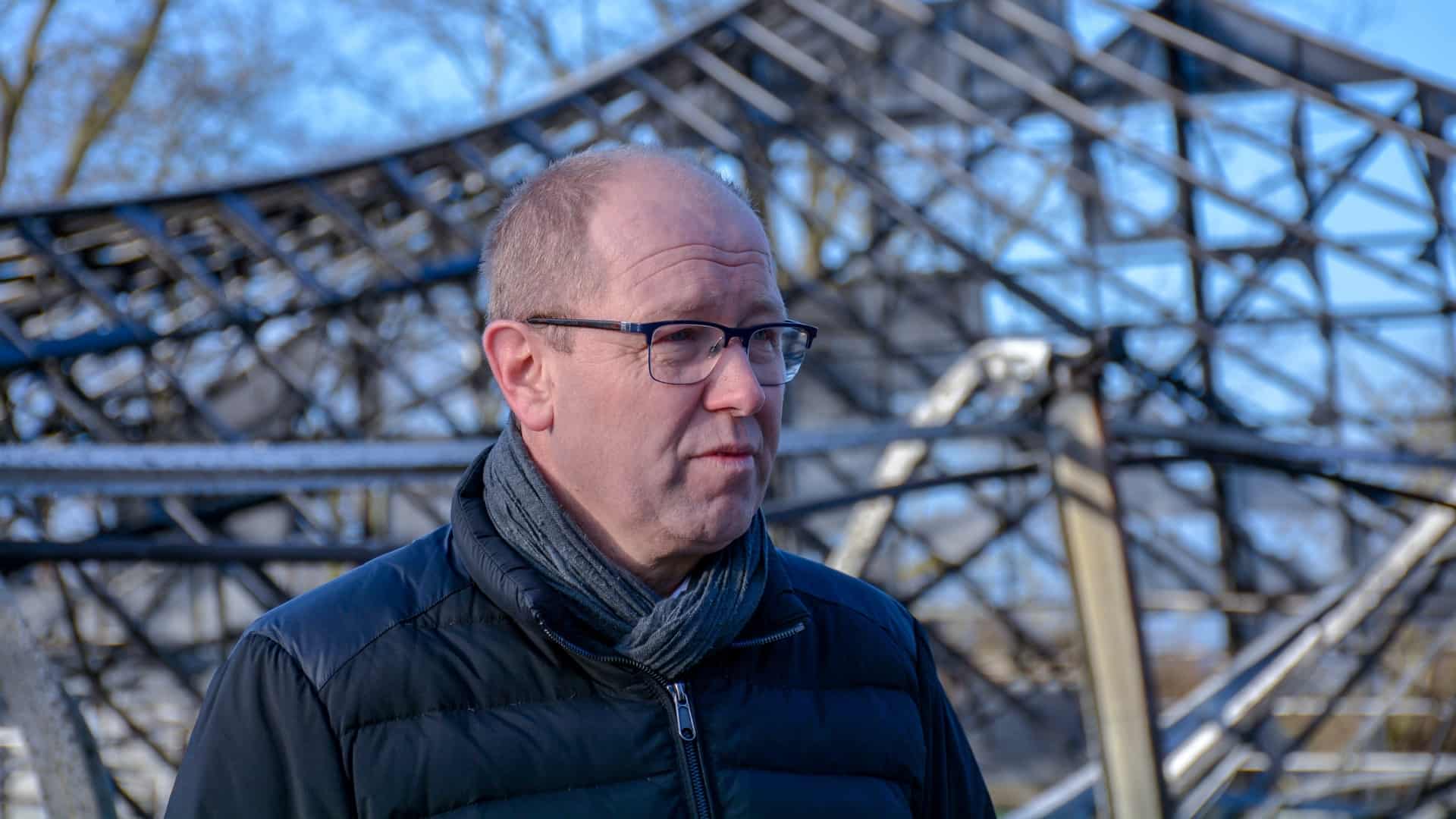 Brændt gartneri rives ned, men genopbygges ikke: Nu bliver det en mark ...