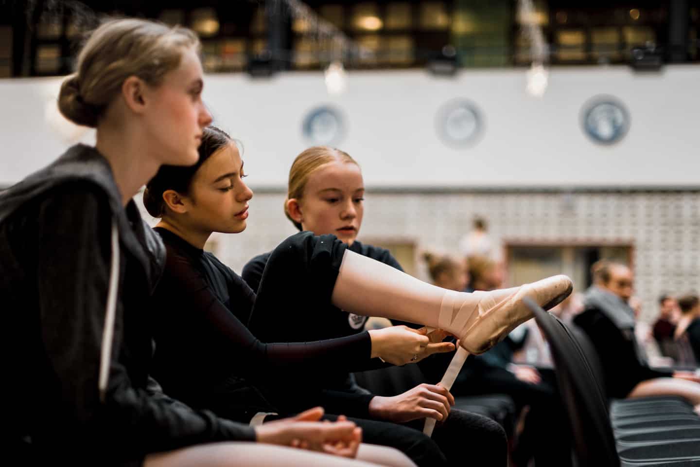 Julebrag: En lavine af balletbørn rammer rådhuset | fyens.dk