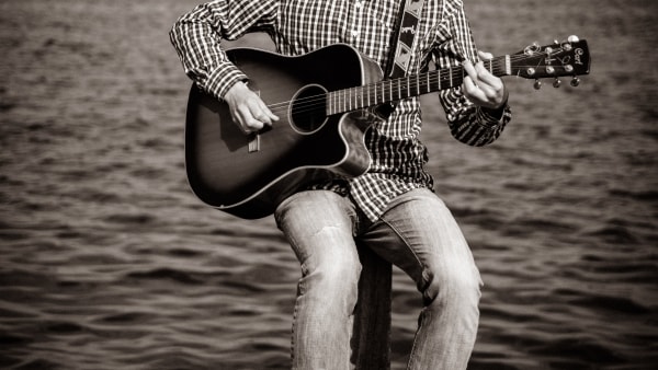 Morten Vestergaard spiller i Boldts Bar | ugeavisen.dk