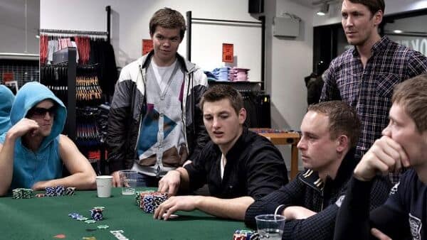 Poker-spillere strømmede til | dbrs.dk