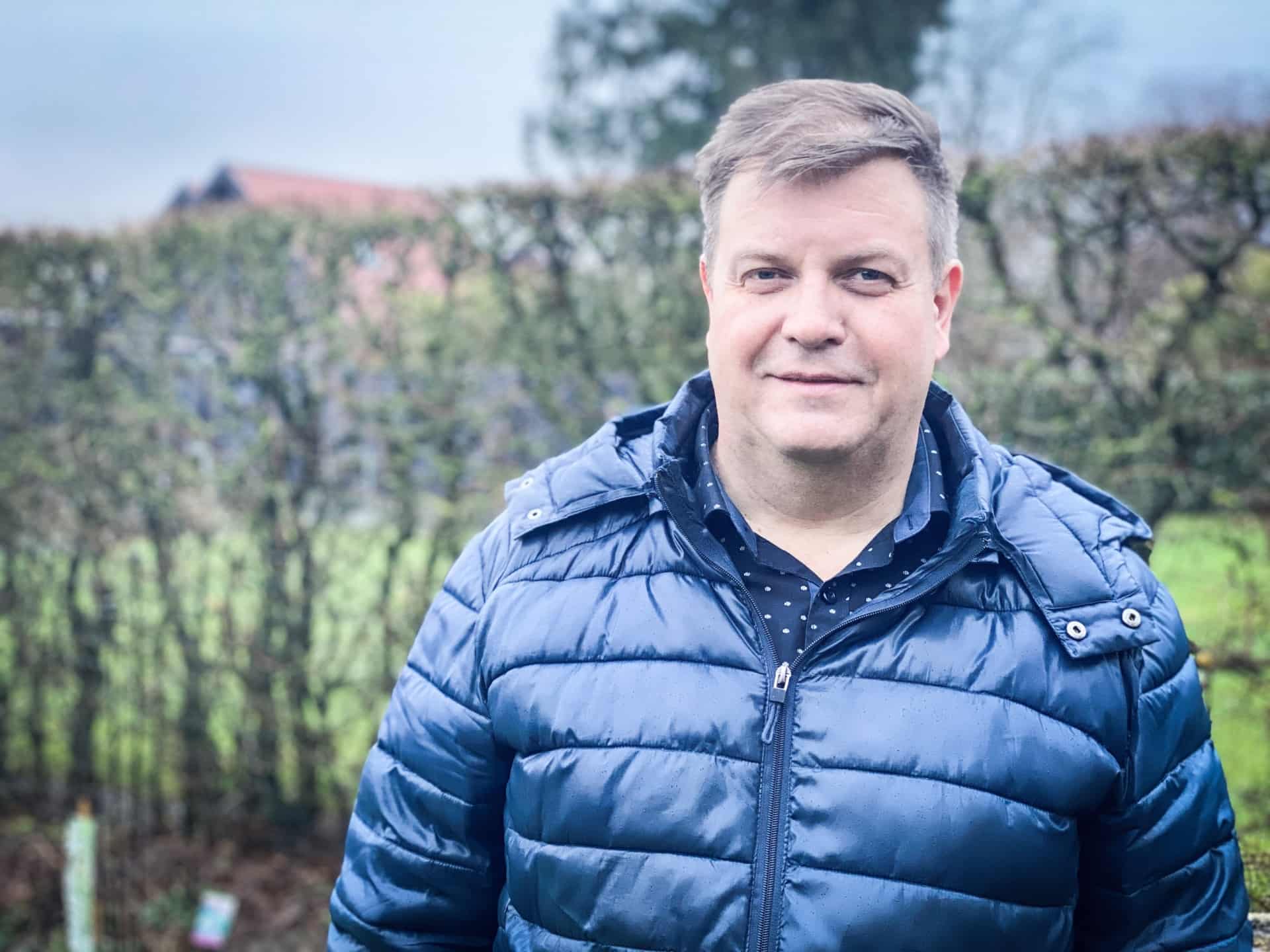 Claus har omkring 700 militæruniformer i sin kæder: - Problemet er, at ...