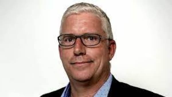 Giv dog lægerne penge nok til at løse deres vigtige opgaver for ...